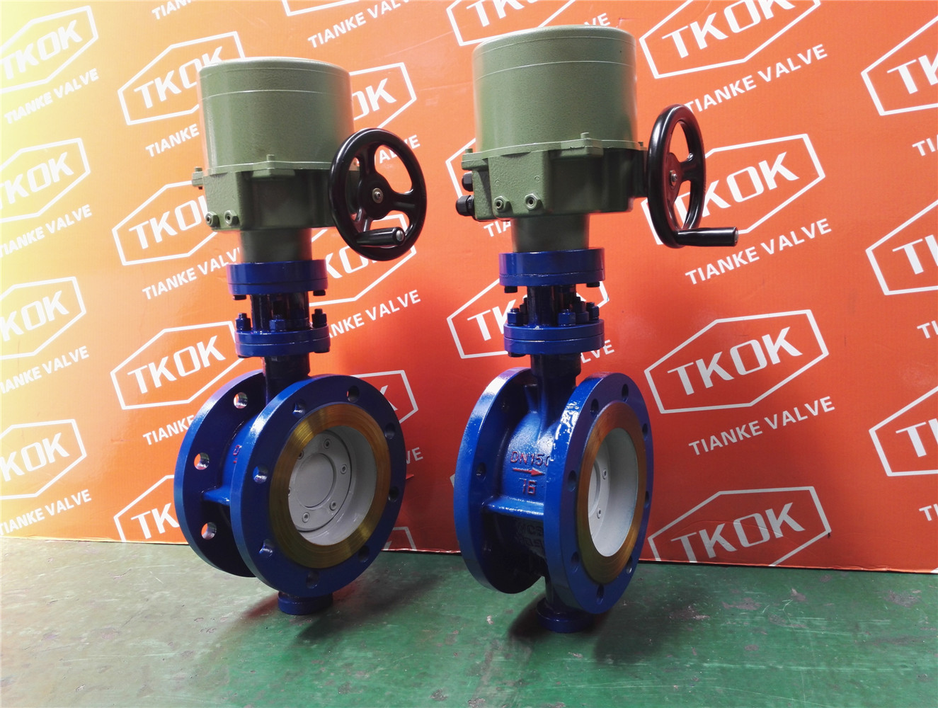 PN16-DN150国标法兰式金属硬密封铸钢WCB电动蝶阀